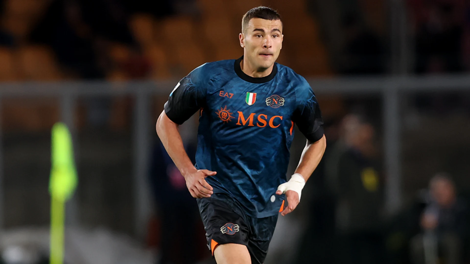 Napoli col Como per rimanere davanti